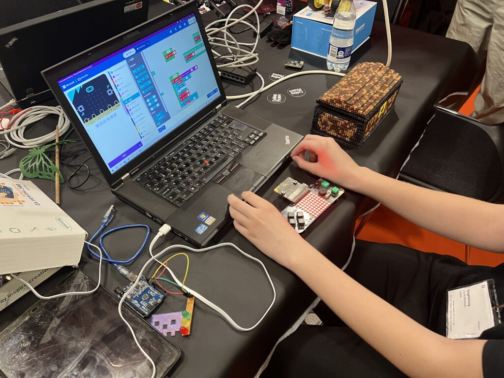 Forside I Coding Pirates Danmark - Coding Pirates Denmark